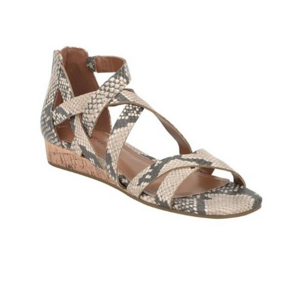 Indigo | Shoes | Indigo Road Cork Wedge Shoe Sandals Size 75 Natural ...